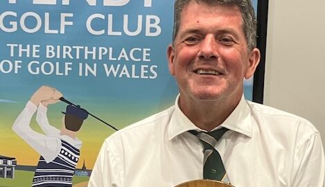 NEIL AND DARREN ARE TOP SWINGERS - Tenby Golf Club